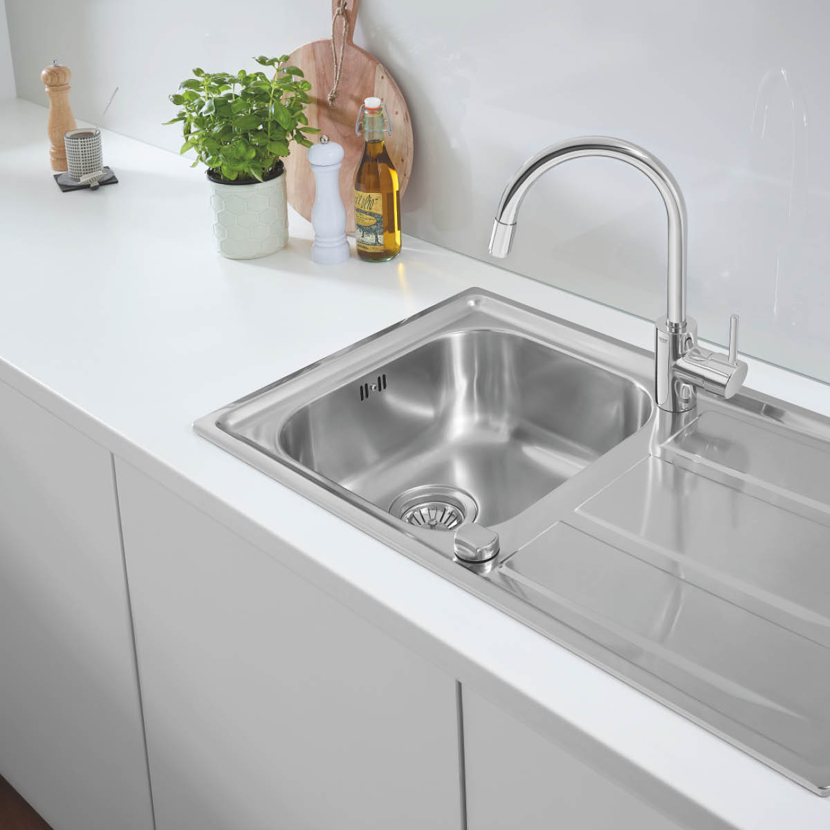 Grohe Concetto with Pull-out Mousseur Single Lever Swivel Spout 360 ...