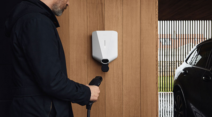 Easee: Smart EV charging solutions | SaveMoneyCutCarbon